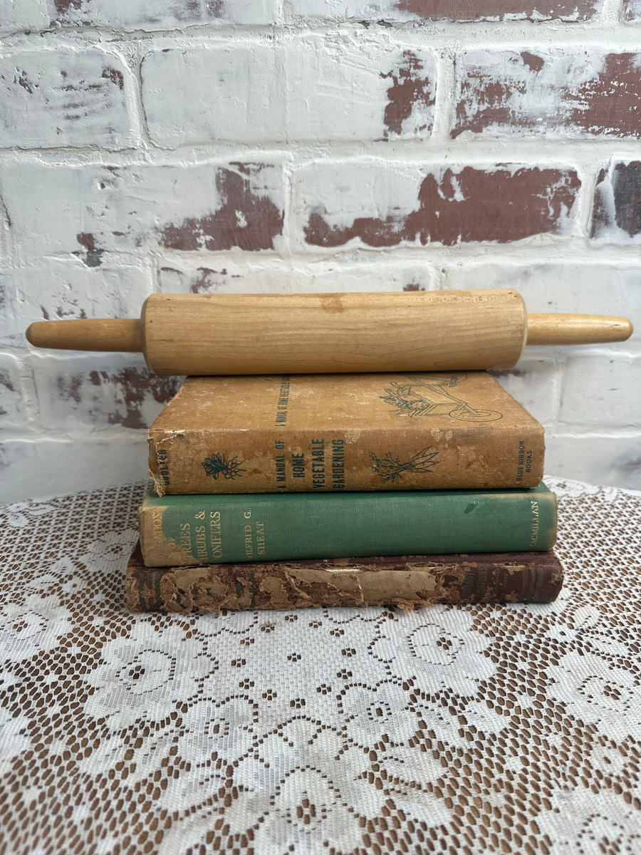 VINTAGE LIGHT WOOD ROLLING PIN – Faux Your Eyes Only Boutique