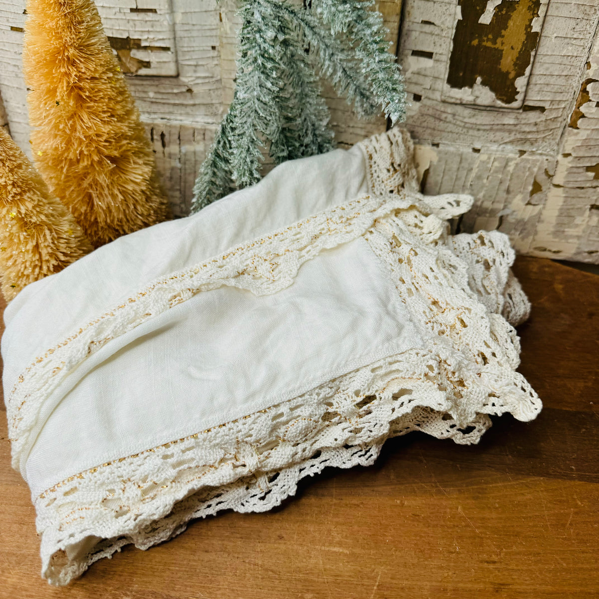 ANTIQUE LINEN TABLECLOTH – Faux Your Eyes Only Boutique